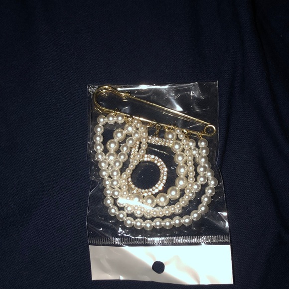 number 5 | Accessories | Number 5 Brooch | Poshmark